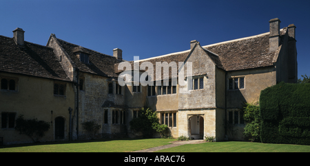 Lattice windows of Jacobean manor house in Herefordshire England UK ...