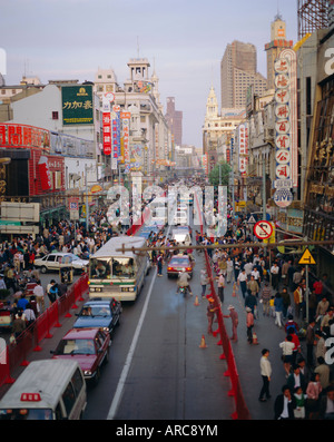 Day view of busy Nanjing Road (Year 1990), Shanghai, China Stock Photo ...