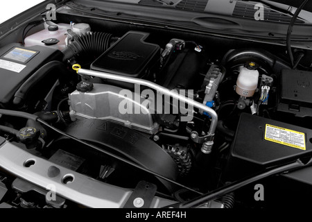 2006 Chevrolet TrailBlazer LS in Gray - Headlight Stock Photo - Alamy