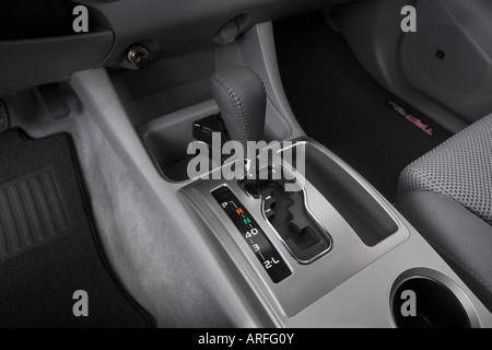 2007 Toyota Tacoma PreRunner V6 in White - Dashboard, center console ...