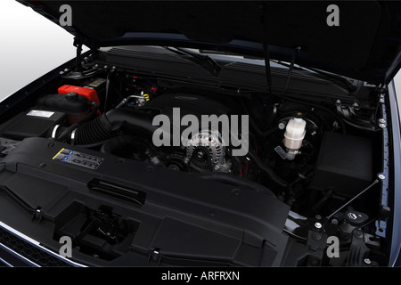 2007 Chevrolet Avalanche LTZ in Blue - Low/Wide Rear Stock Photo - Alamy