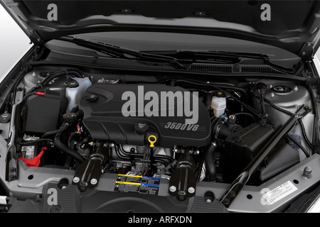 2008 Chevrolet Impala LT in Silver - Low/Wide Rear Stock Photo - Alamy