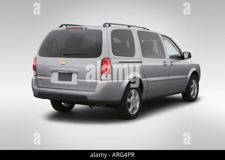 2007 Chevrolet Uplander LT in Silver - Dashboard, center console, gear ...