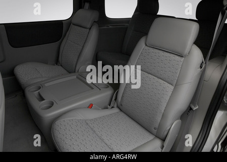 2007 Chevrolet Uplander LT in Silver - Dashboard, center console, gear ...