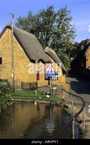 Wroxton village duck pond, Oxfordshire, England, UK Stock Photo - Alamy