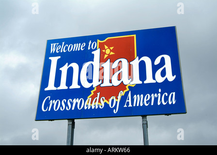 Welcome to Indiana sign greet traveler to the state on Interstate 69 at ...