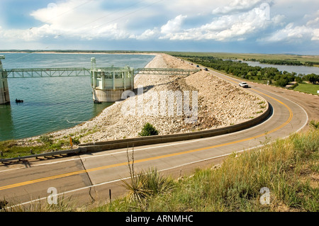 The Kingsley Dam on Lake McConaughy in Nebraska is one of the world s ...
