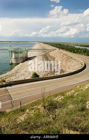 The Kingsley Dam on Lake McConaughy in Nebraska is one of the world s ...