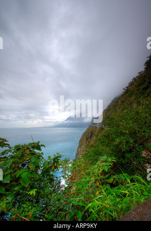 Ching Shui Cliff along SuHua Coast Highway, East Coast, Hua Lian ...