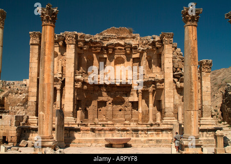 JORDAN the ruins of JERASH columns and arches column arch Roman ruins ...