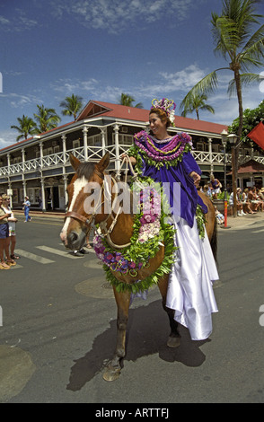 The annual King Kamehameha Day parade passing The Pioneer Inn on Front ...