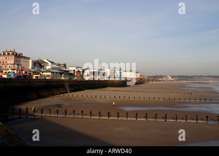 North beach groynes, Bridlington, East Yorkshire, England, UK Stock ...