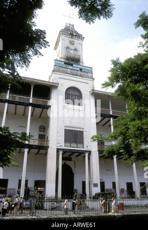 Tanzania/Zanzibar: The Beit el-Ajaib or 'House of Wonders', Stone Town ...