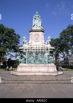 Statue of Queen Victoria, Dalton Square, Lancaster Stock Photo - Alamy