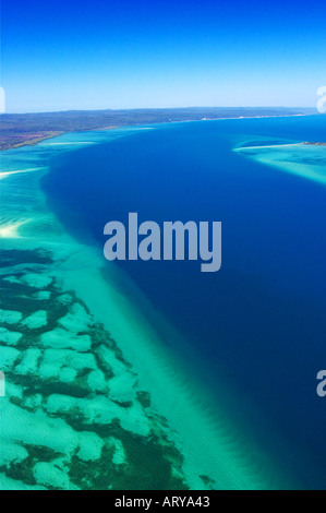 Shoreline of Hervey Bay on the Great Sandy Strait, between Fraser ...
