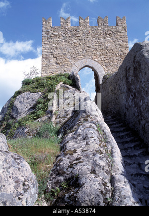 Medieval castle of Sperlinga, Sicily - Italy Stock Photo - Alamy