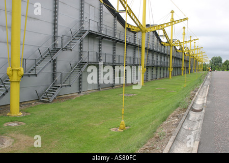 Yellow Spectrum Building designed by Sir Norman Foster in Swindon ...