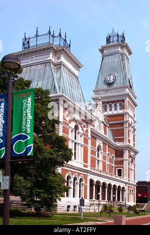 Columbus, Indiana architecture. Bartholomew County Courthouse built in ...