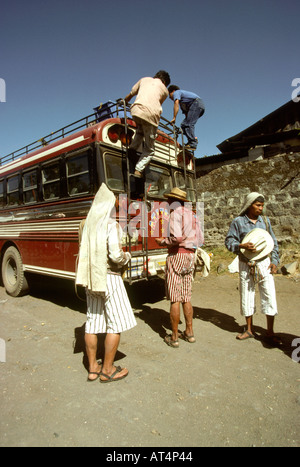 Bus being loaded for local transport at Lilongwe bus station Stock ...