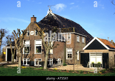 Echten Friesland Fryslan Netherlands farmer farm Stock Photo - Alamy
