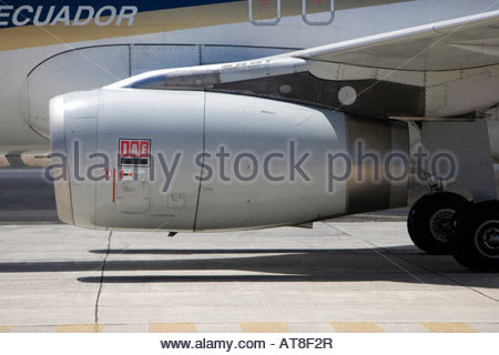 Airbus A320 engine Stock Photo: 32110634 - Alamy
