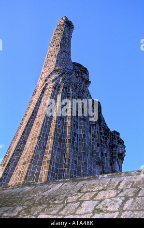 Statue paying homage to Jose Maria Morelos on the Isla Janitzio ...