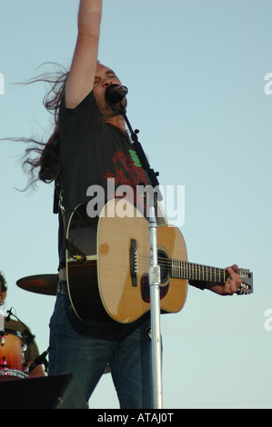 Rock 'n roll singer and guitarist Bo Diddley and his wife Kay arrive ...