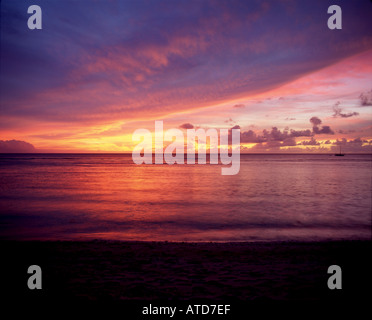 Red sunset sky sunset dramatic clouds Stock Photo - Alamy