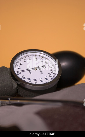 Closeup of a pressure meter on a machine Stock Photo - Alamy