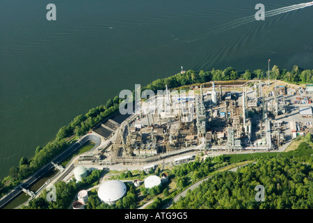 Shellburn Oil Refinery, Burnaby, BC Stock Photo - Alamy