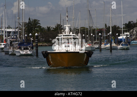 COAST GUARD PILOT BOAT MOOLOOLABA HARBOUR QUEENSLAND AUSTRALIA Stock ...