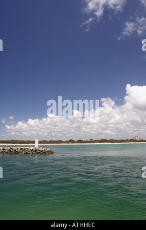 STUNNING SCENE MOOLOOLABA SEAWALL QUEENSLAND AUSTRALIA Stock Photo - Alamy