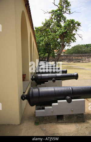 Row of cannons at Fort Jesus Mombasa Kenya Stock Photo - Alamy