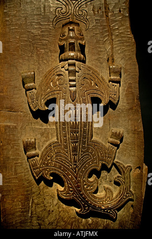 Animal, Longhouse Sculpture 19-20th Century. Toba Batak (Toba,Karo ...