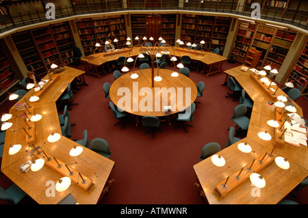 Library reading room Kings College, London Stock Photo - Alamy