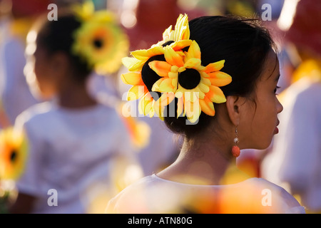 A lady dancer during the Sinulog Festival Stock Photo - Alamy