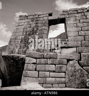 Inca Stone Bricks Construction - Machu Picchu - Peru Stock Photo - Alamy