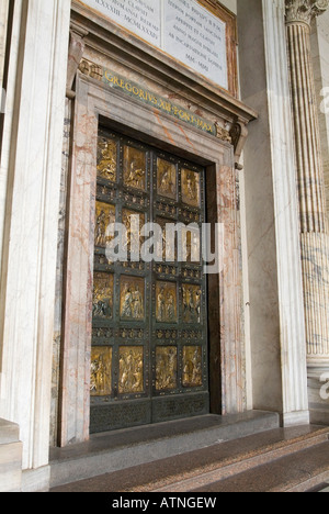 The Holy Door, Porta Sancta, St Peter's Basilica, The Vatican Stock ...