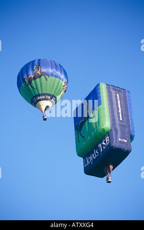 Lloyds TSB Bank hot air balloon Stock Photo - Alamy