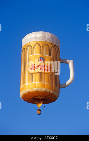Budweiser beer tankard hot air balloon Stock Photo - Alamy