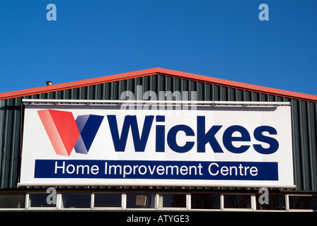 Wickes, store sign, logo, England UK Stock Photo - Alamy