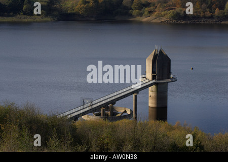 Scammonden reservoir water pumping station Stock Photo - Alamy