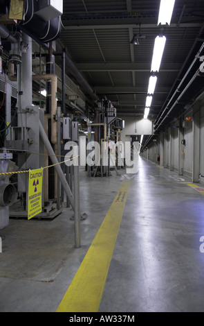 Klystron gallery of SLAC linear accelerator. The power to accelerate ...