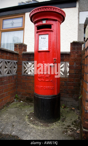 Edward VIII Post Box Stock Photo - Alamy