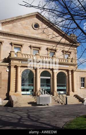 BBC Broadcasting House Leeds Stock Photo - Alamy