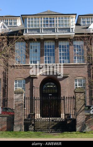 Cambridge university department of engineering building facilities ...