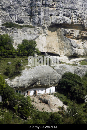 Ancient stonehouse in Bakhchysarai Stock Photo - Alamy