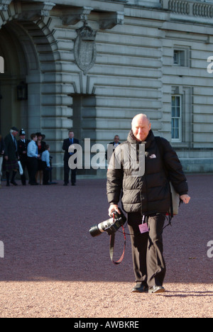 Buckingham Palace Royal Rota photographer Stock Photo - Alamy