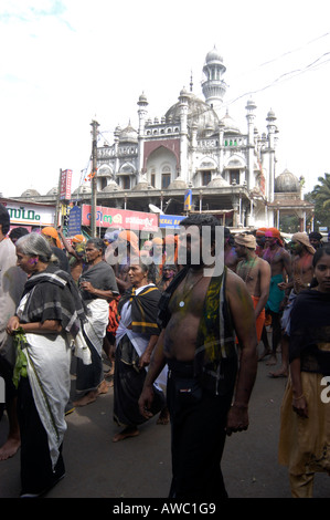 ERUMELI PETTA THULLAL OF SABARIMALA PILGRIMAGE Stock Photo - Alamy