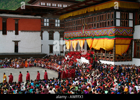 Aerial view of crowd at the Thimphu Tsechu (festival), Bhutan Stock ...